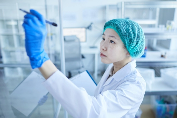 Lab Technician Career: 3 Reasons to Consider This Job